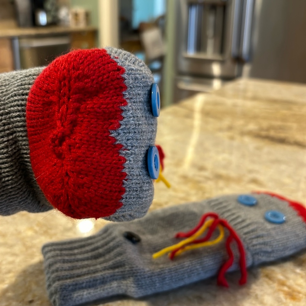 Supernatural Mr. Fizzles Mittens - Gem